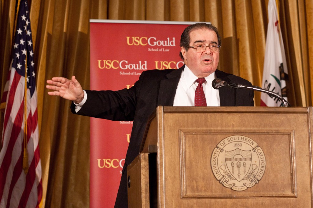 Justice Scalia defends view of the Constitution - Daily Trojan