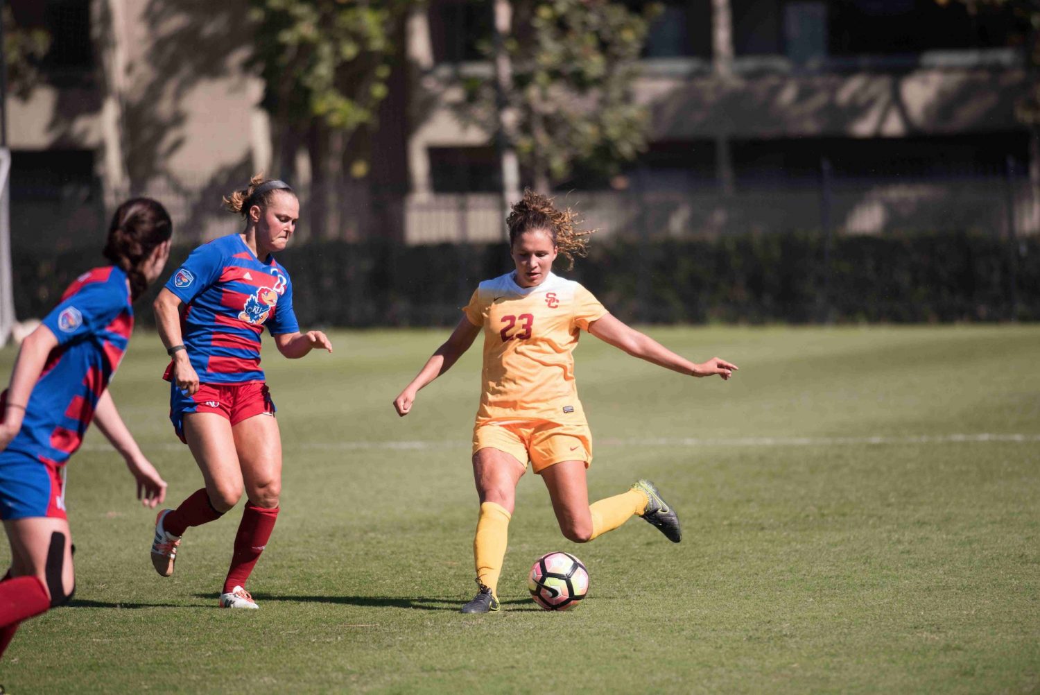 After two-week hiatus, soccer preps for Mizzou - Daily Trojan