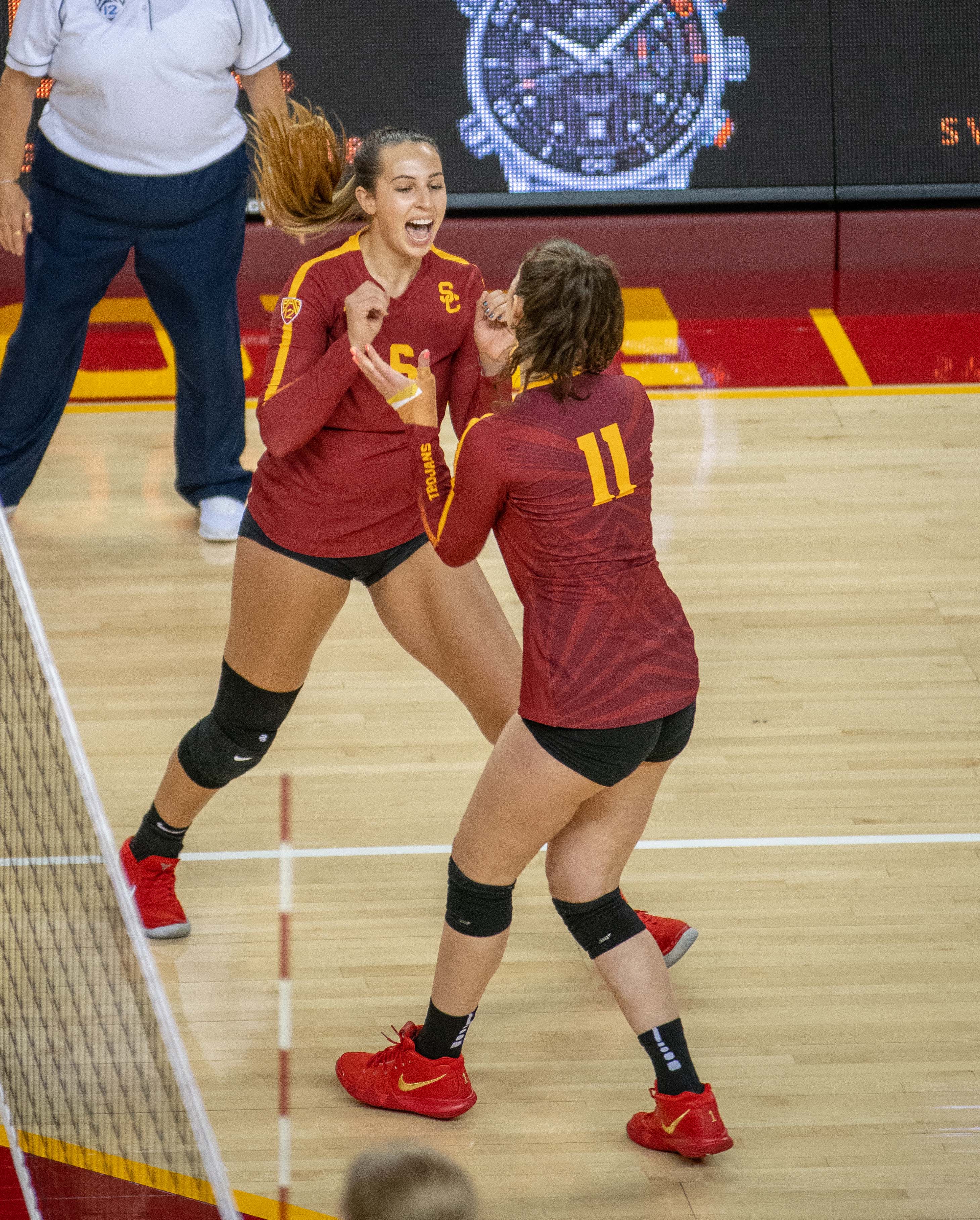 Volleyball to open Pac-12 play against rival Bruins - Daily Trojan