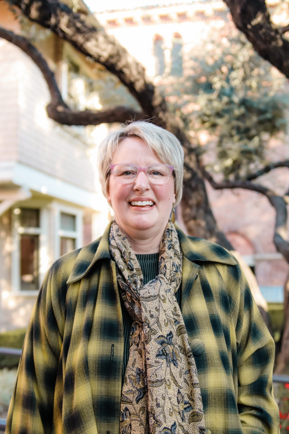 Thornton professor wins research award - Daily Trojan