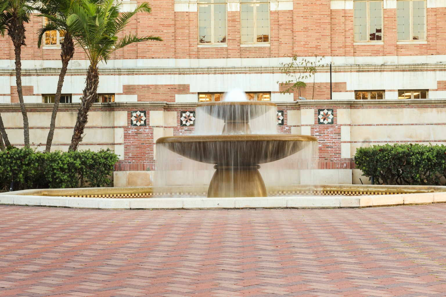 USC fountains vs. green space: The balance of sustainability - Daily Trojan