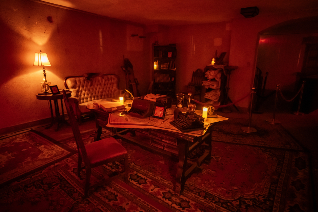 Immersive horror theater frightens with story-driven scares - Daily Trojan
