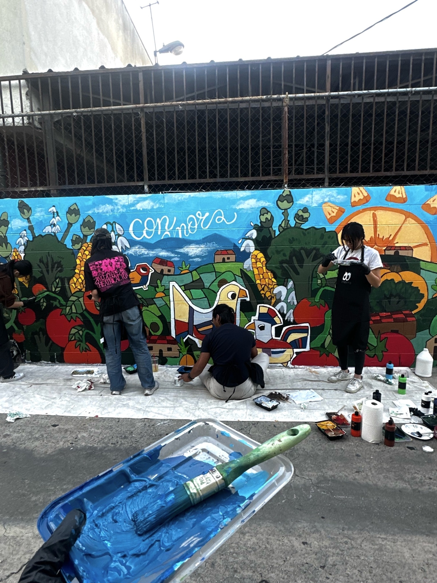 USC students create mural in collaboration with local restaurant ...