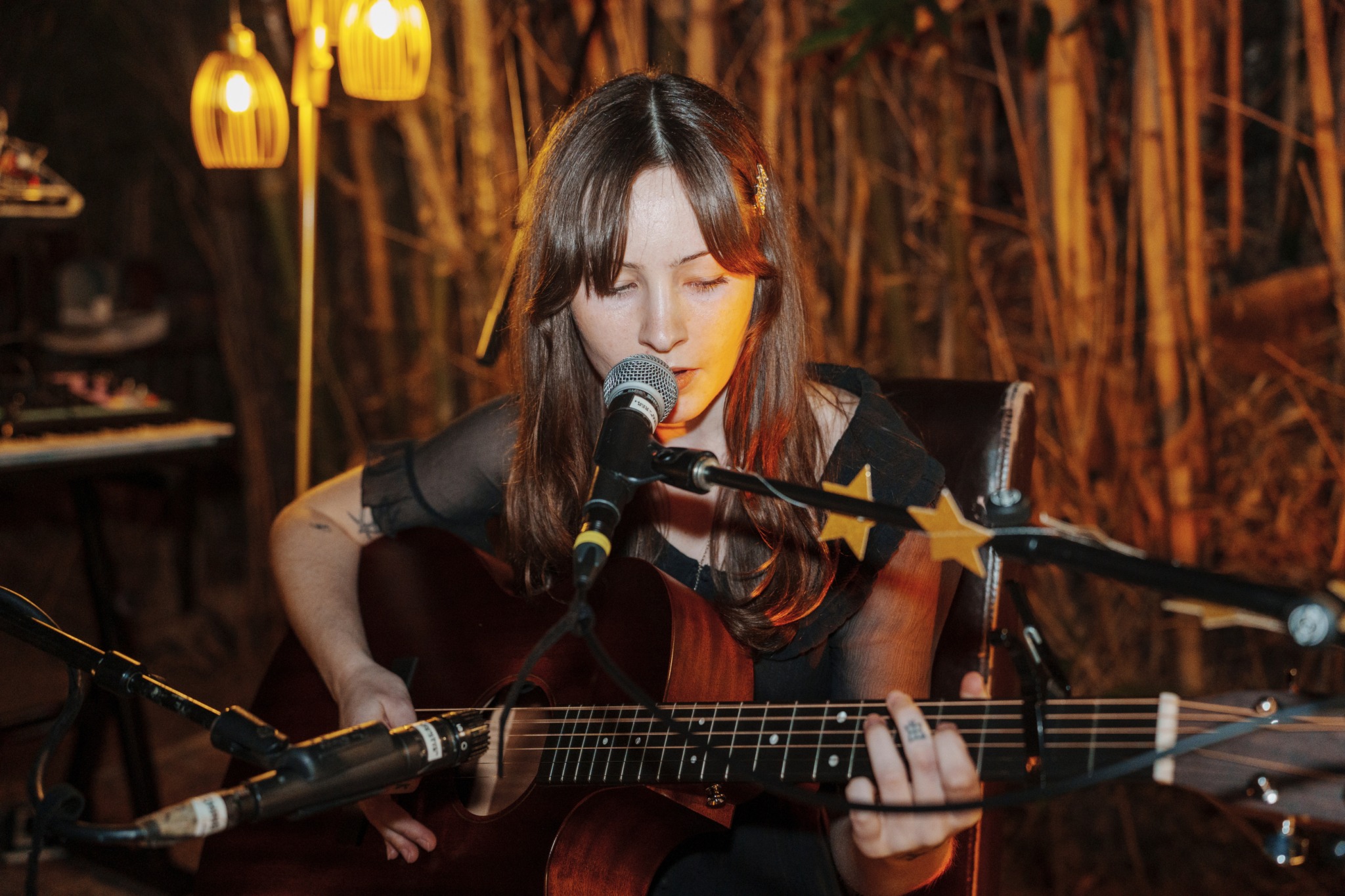 Ella Woolsey is the LA indie scene’s 'evil genius' - Daily Trojan